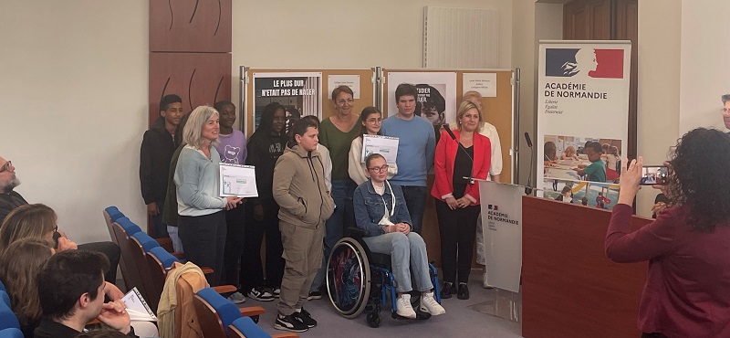 Cérémonie académique de remise du Prix Coup de Cœur « Non au harcèlement » 2024 | Académie de ...