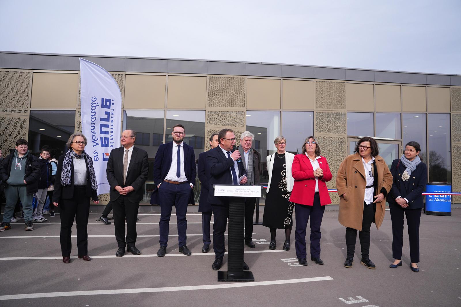 Le nouveau collège Hyacinthe LANGLOIS de Pont-de-l’Arche inauguré ...