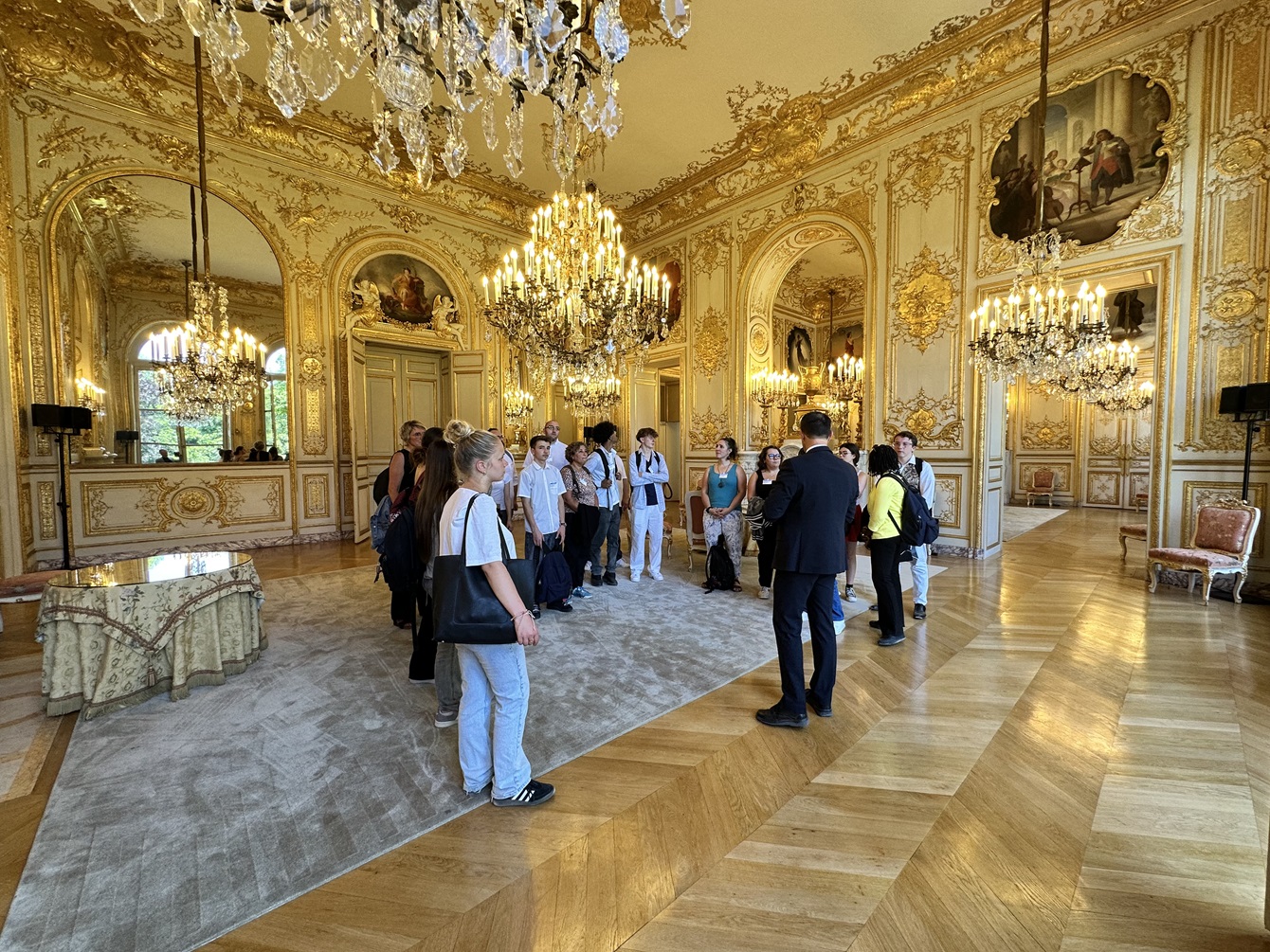 Les élus lycéens du lycée Auguste Bartholdi découvrent Paris : entre culture et citoyenneté ...